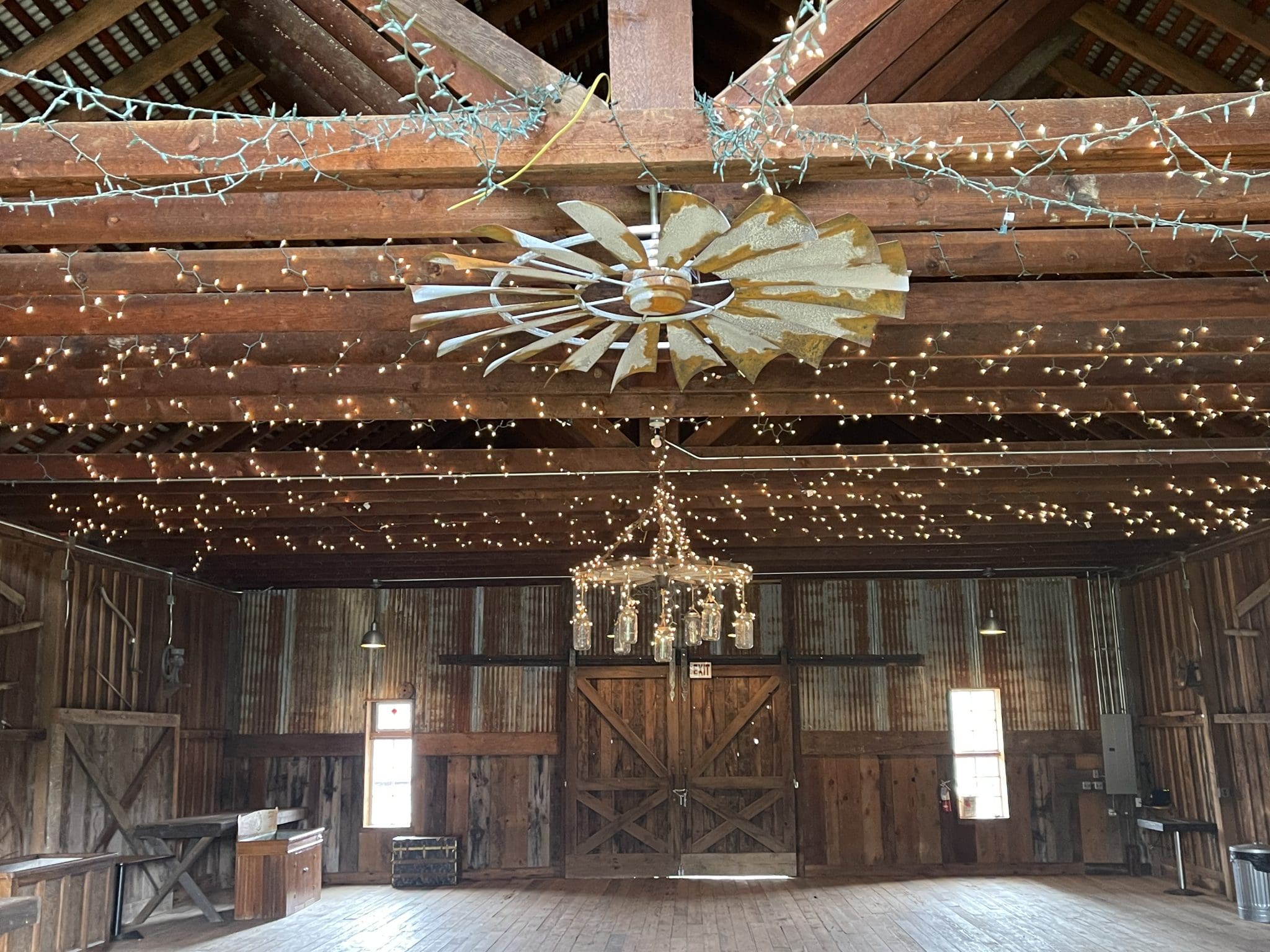 Country Looking Ceiling Fan - Barn Metal | Windmill Ceiling Fans